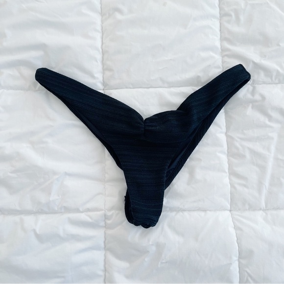 Volcom | Swim | Volcom Vshaped Scrunch Bikini Bottoms | Poshmark